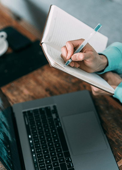 ¿Cómo informarse en la era de la desinformación? - STUCOM Centro d'Estudios